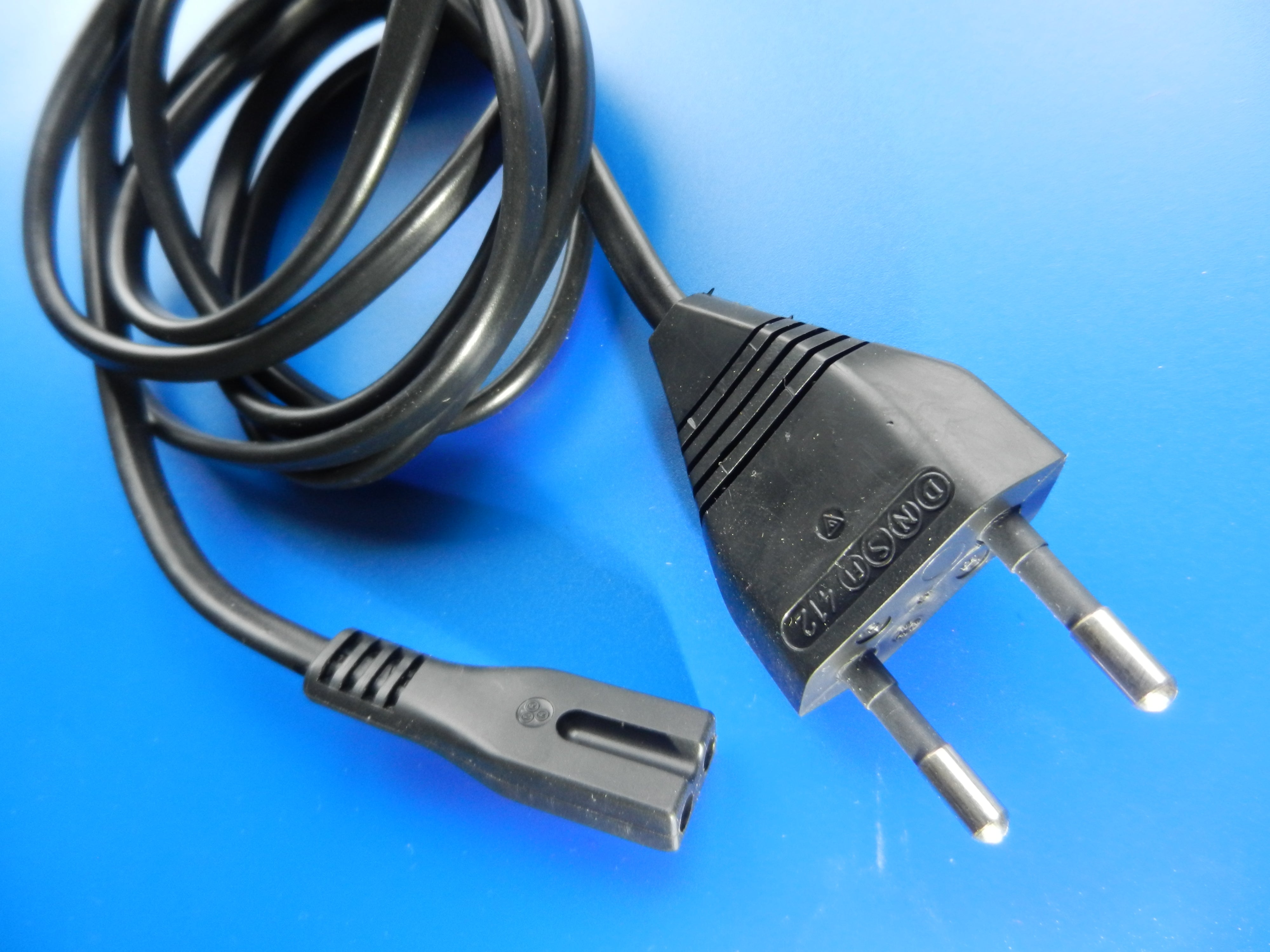 TV Geräte - Kabel und Adapter – fernseh-panzer.de